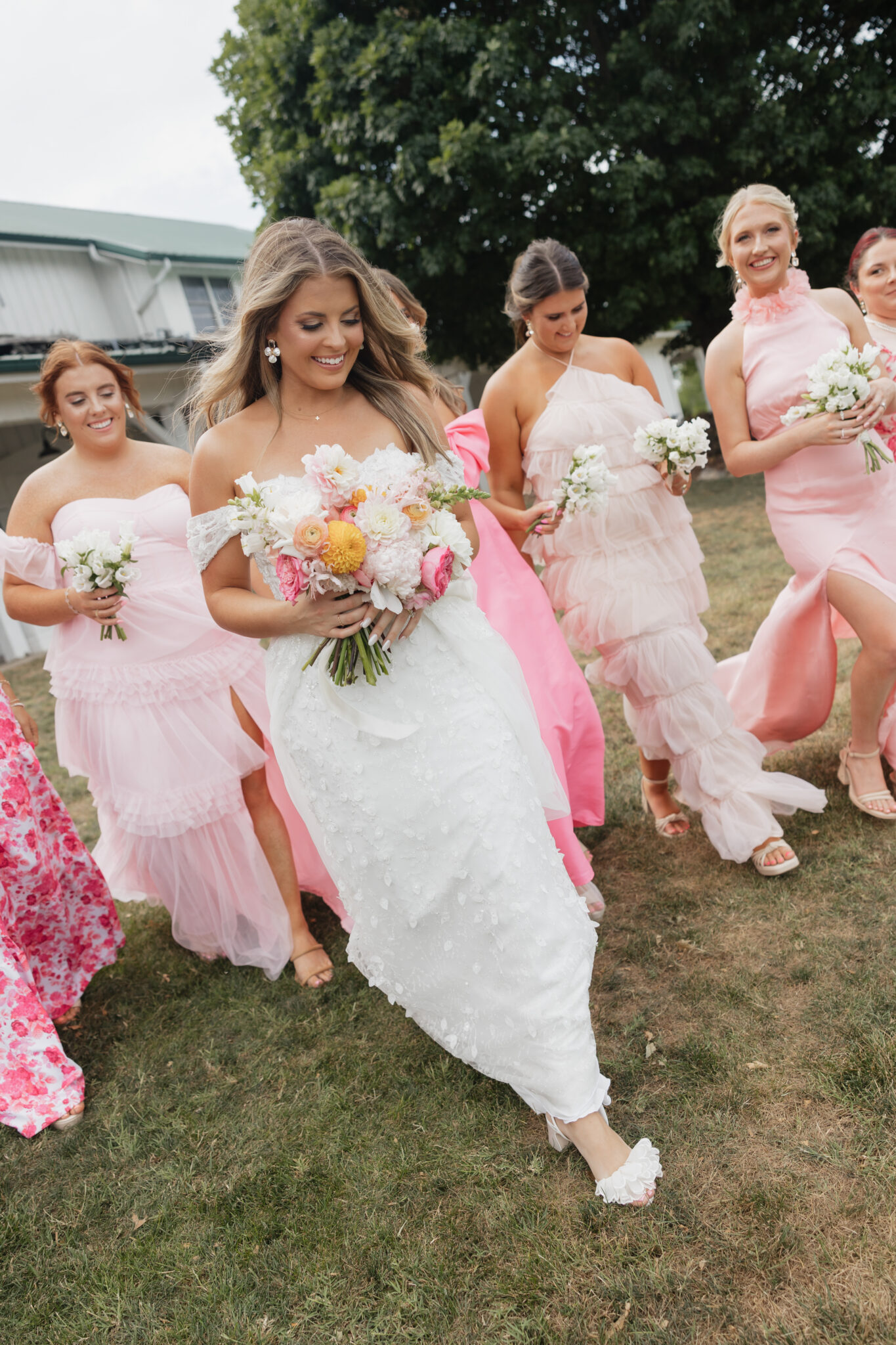 Pink Perfection – Walnut Hill Farm Wedding || Kendall & Devin ...